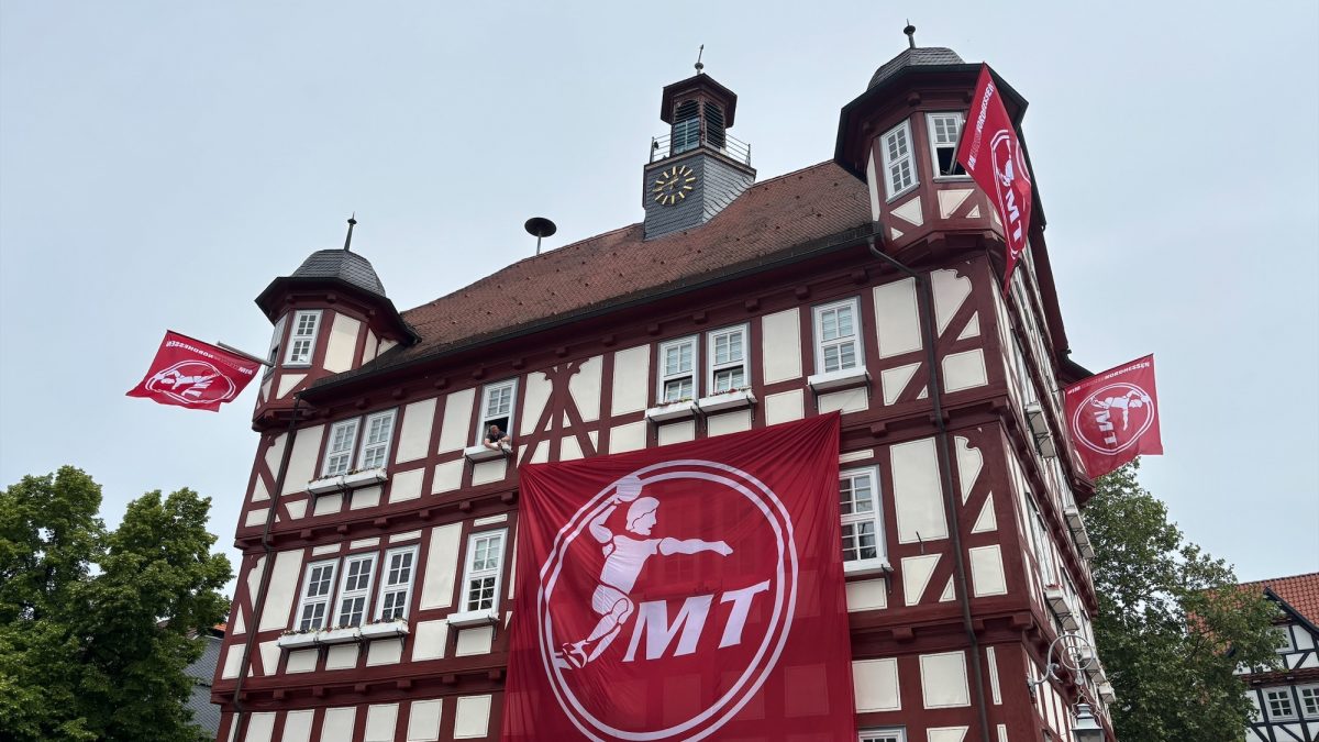 LASST UNS GEMEINSAM FEIERN! – MT Melsungen wird heute auf dem ...